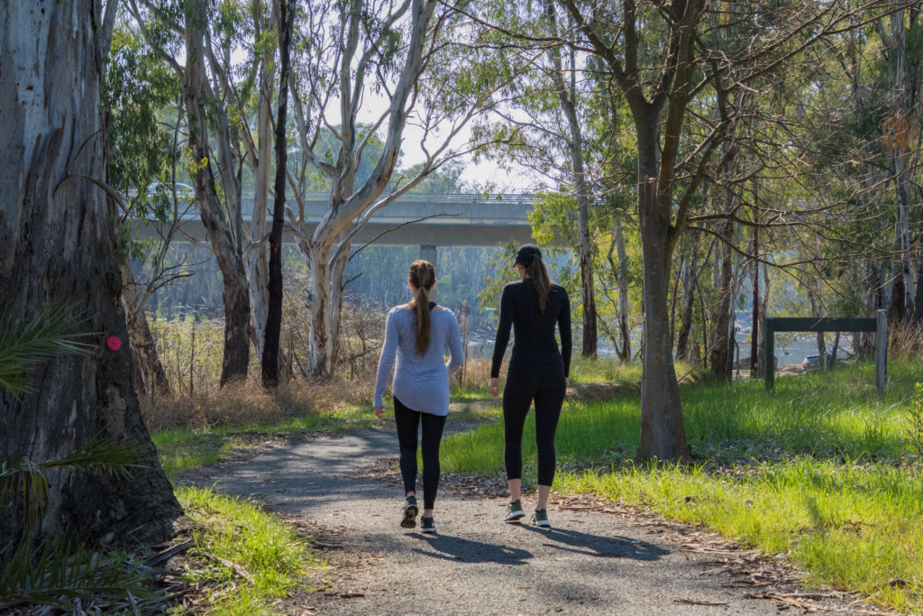 Between Two Bridges Trail Walk - Rutherglen